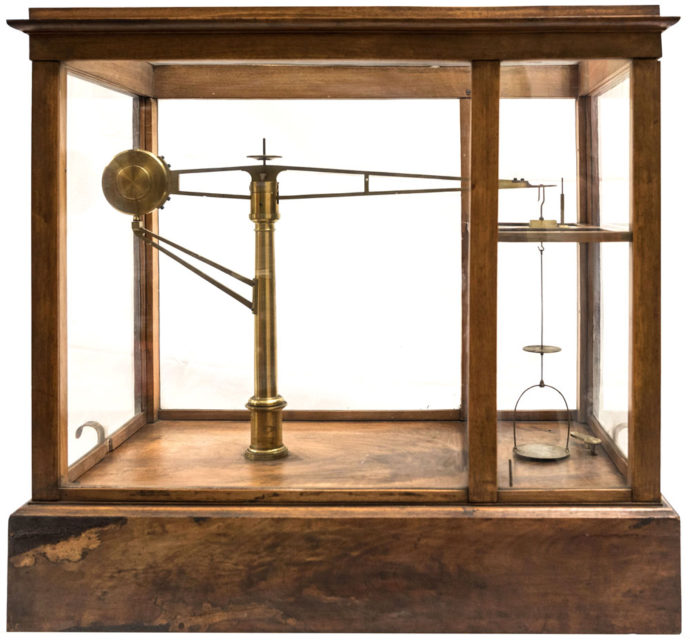 Balance ancienne cherche infos sur son histoire